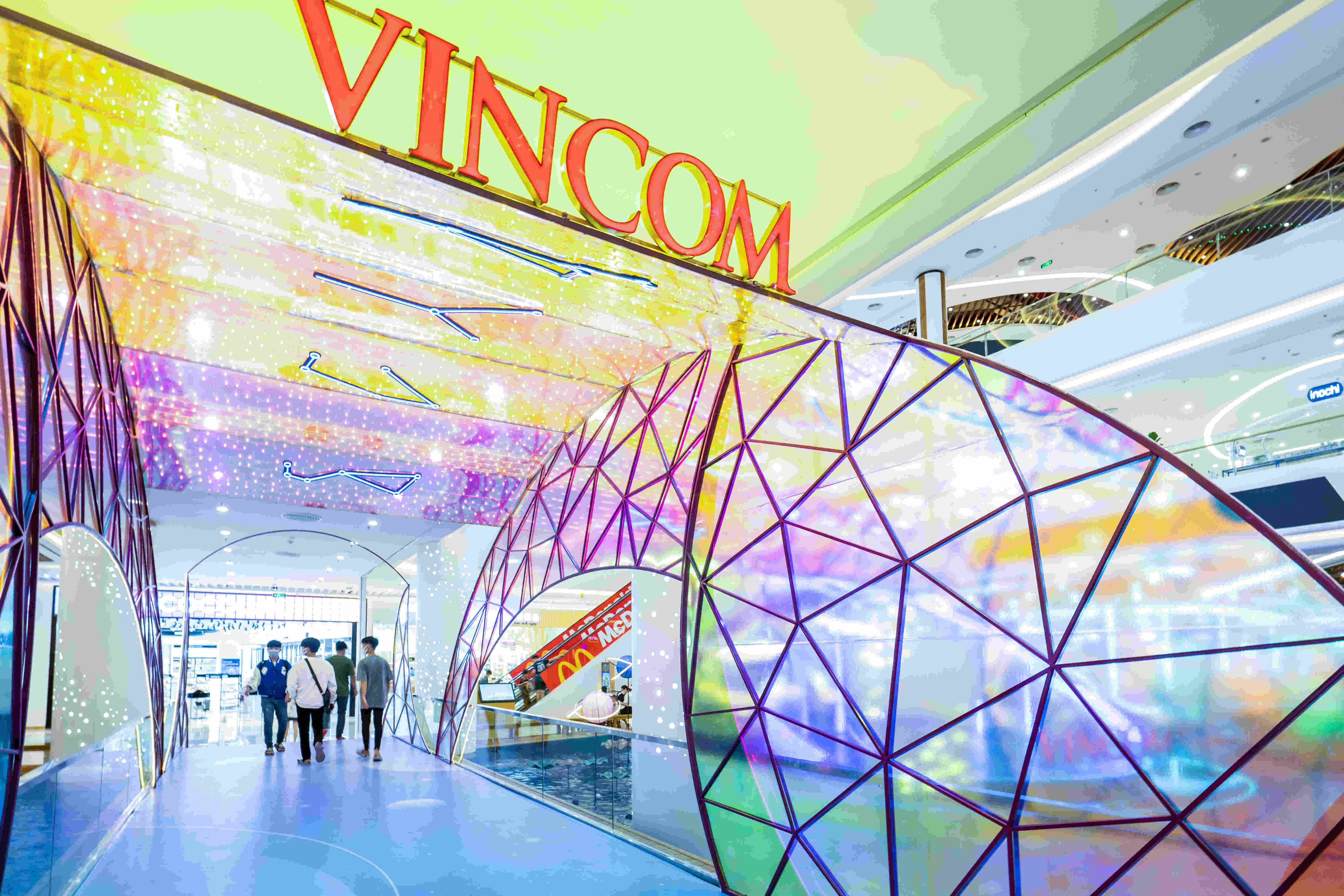 ĐÓN TRUNG THU GẮN-KẾT TẠI “VŨ TRỤ ĐA SẮC” VINCOM | Vincom
