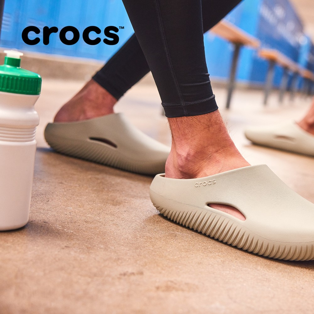 CHÌM SÂU VÀO ÊM ÁI CÙNG BST MỚI CROCS MELLOW | Vincom